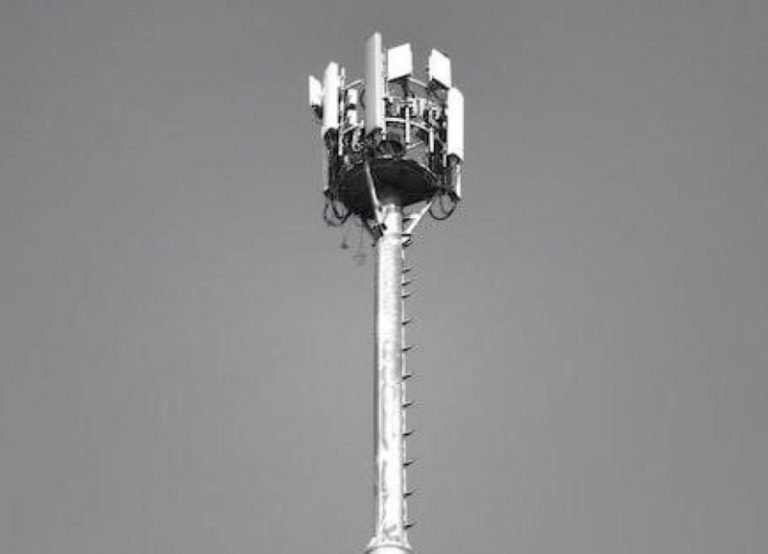 6 Things to Know About Power and Data Poles for Commercial Offices ...